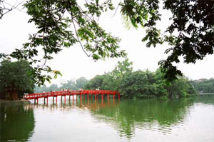 Hoan Kiem Lake | Ho Guom Lake | Beautiful Hanoi | Beautiful Vietnam