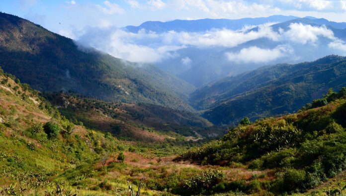 Top 7 Destinations for Trekking in Myanmar - Paradise Travel
