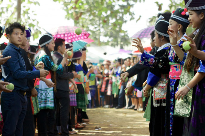 21 Laos Festivals and Holidays - Paradise Travel
