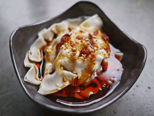 Chengdu travel guides, Chengdu tours, China travel information.